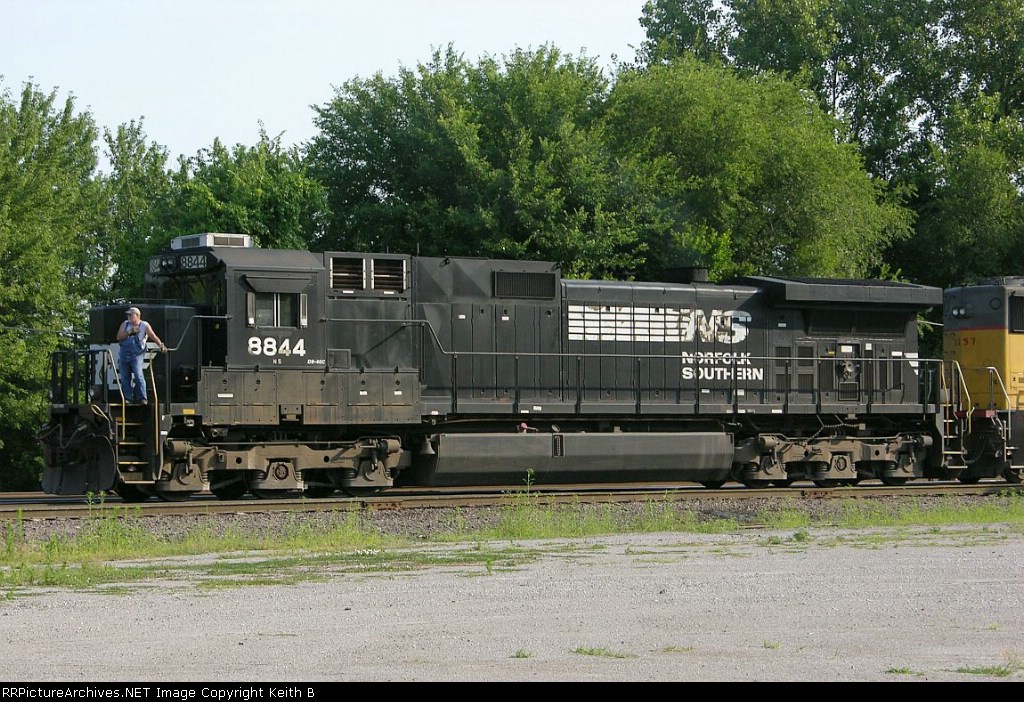 NS 8844